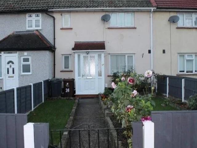 Apartment at Meadow Road, Greater London