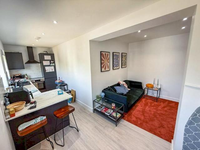 Apartment at Meadow Road, Nottingham