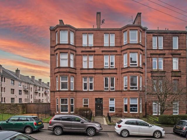 Apartment at Meadowpark Street, Glasgow