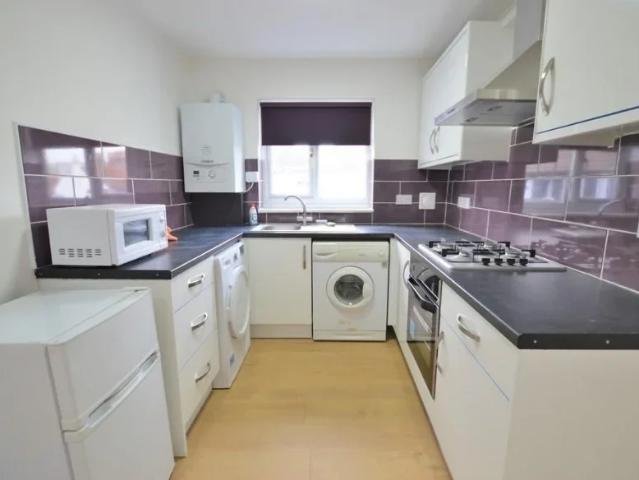 Apartment at Meadfield Road, Slough