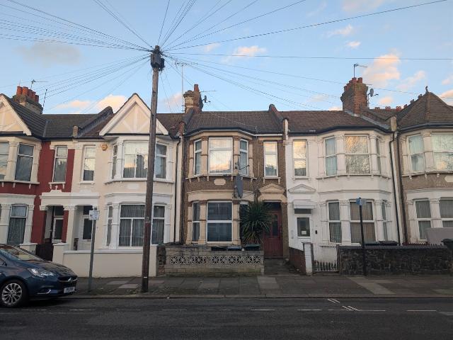 Apartment at Meads Road, Greater London