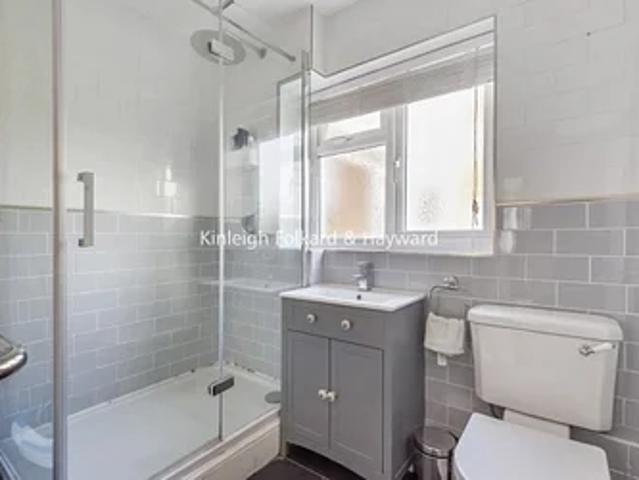 Apartment at Meadway, Greater London