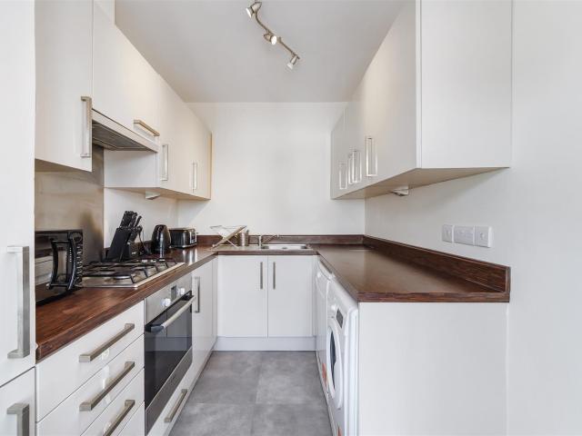 Apartment at Meadway, Greater London