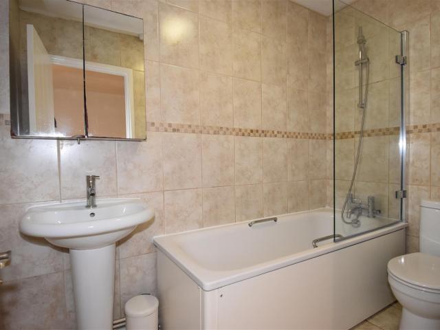 Apartment at Meath Green Lane, Reigate and Banstead