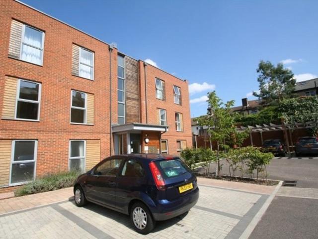 Apartment at Medway Drive, Tunbridge Wells