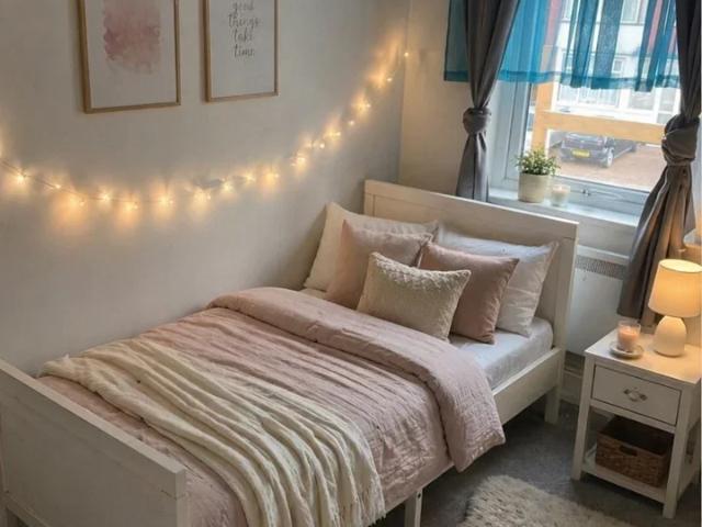 Apartment at Melfort Road, Greater London