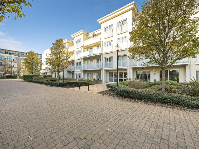 Apartment at Melliss Avenue, Greater London