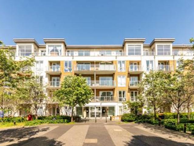 Apartment at Melliss Avenue, Greater London