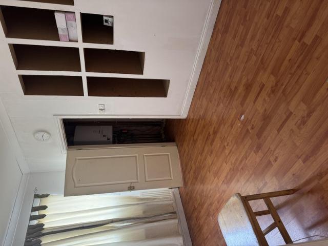 Apartment at Melrose Avenue, Greater London