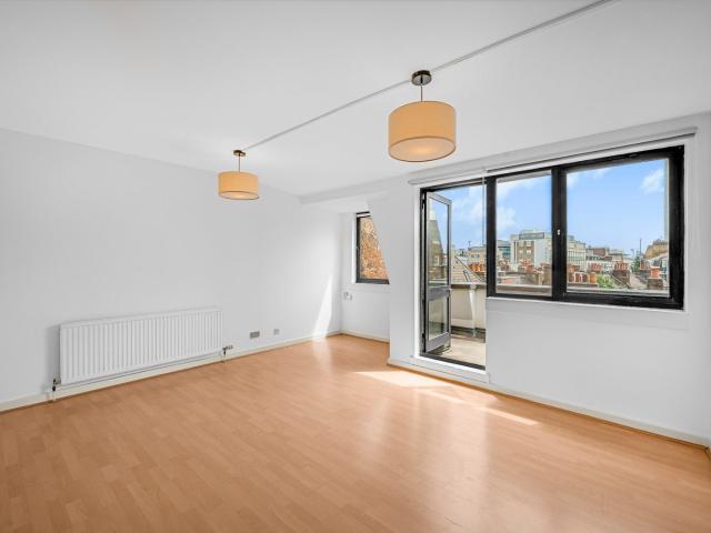 Apartment at Mercer Street, Greater London