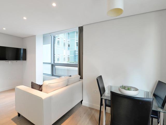 Apartment at Merchant Square, City of Westminster