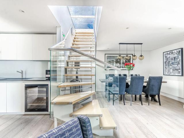 Apartment at Merchant Square, City of Westminster