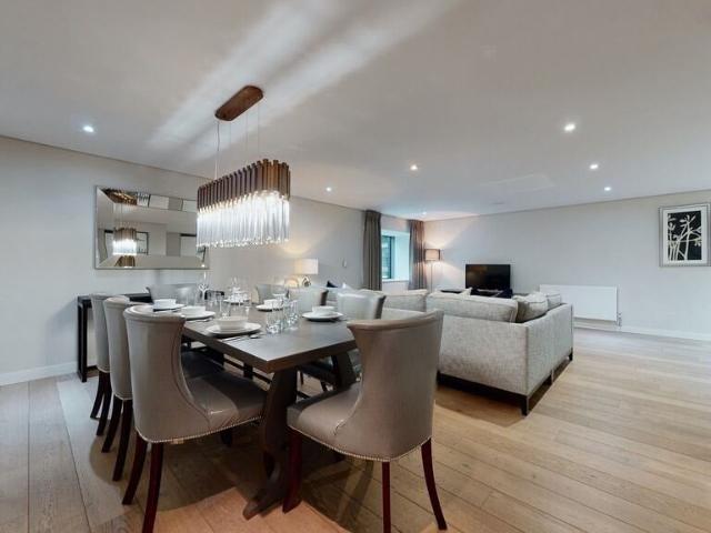 Apartment at Merchant Square, City of Westminster