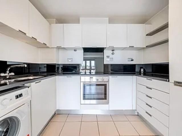 Apartment at Merivale Road, Greater London