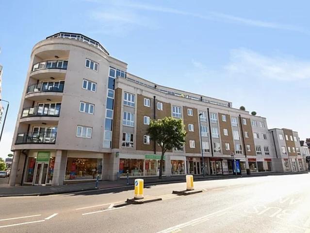 Apartment at Merivale Road, Greater London