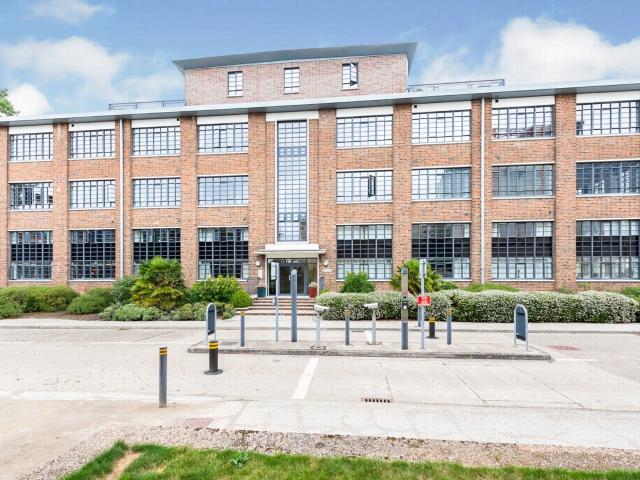 Apartment at Merlin Road, Rushmoor