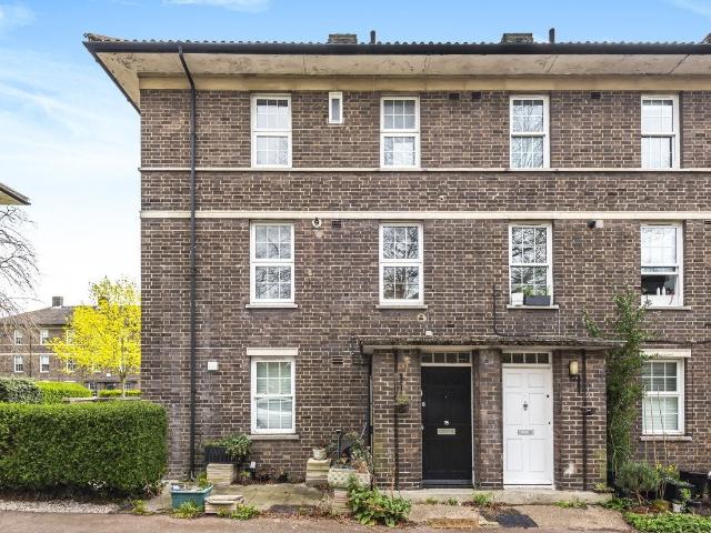 Apartment at Merryfield, Greater London