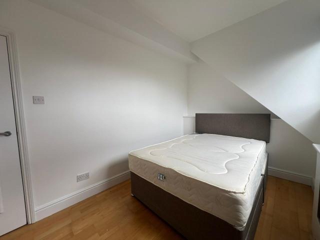Apartment at Merton High Street, Greater London