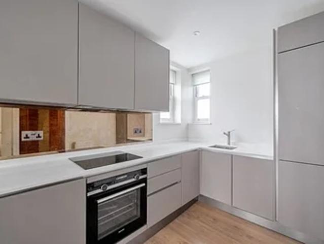 Apartment at Merton Road, Greater London