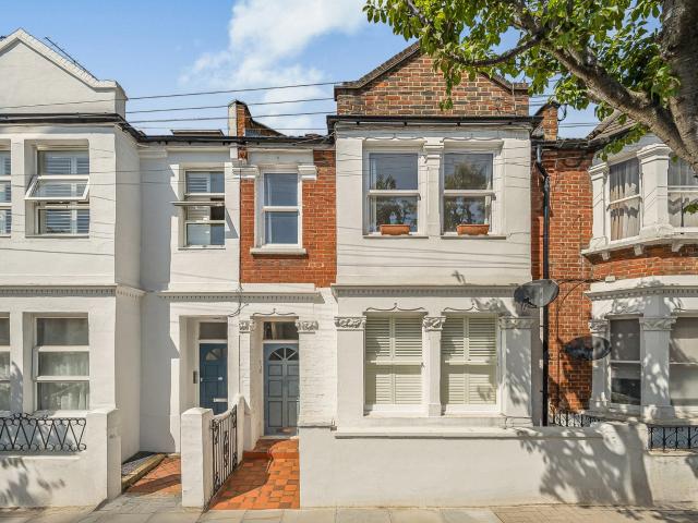 Apartment at Merton Road, Greater London