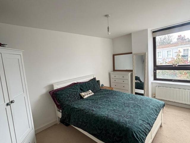 Apartment at Merton Road, Greater London