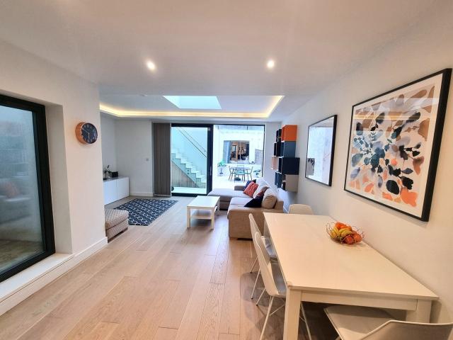 Apartment at Messaline Avenue, Greater London