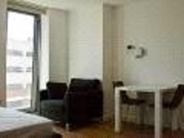 Apartment at Michigan Avenue, Salford