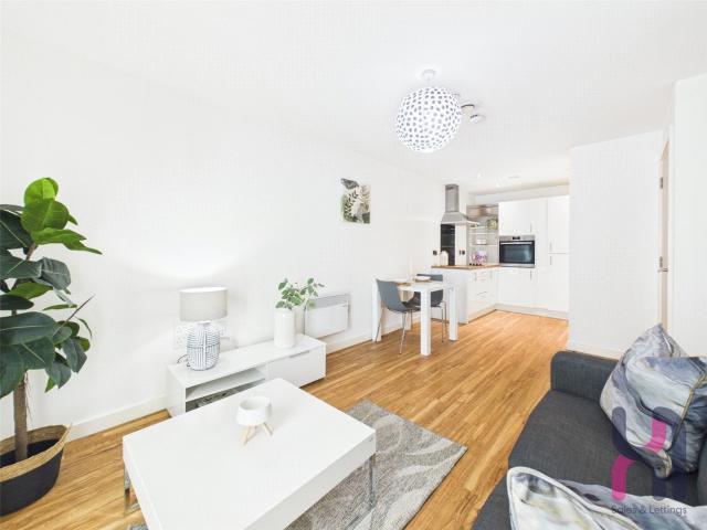 Apartment at Michigan Avenue, Salford