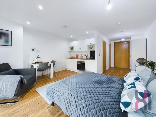 Apartment at Michigan Avenue, Salford