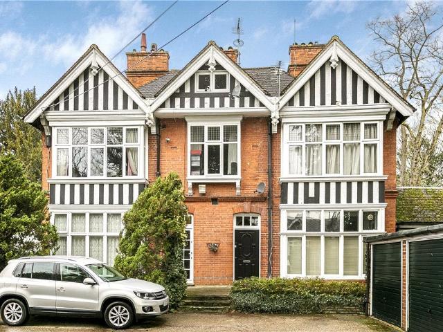 Apartment at Middle Hill, Borough of Runnymede