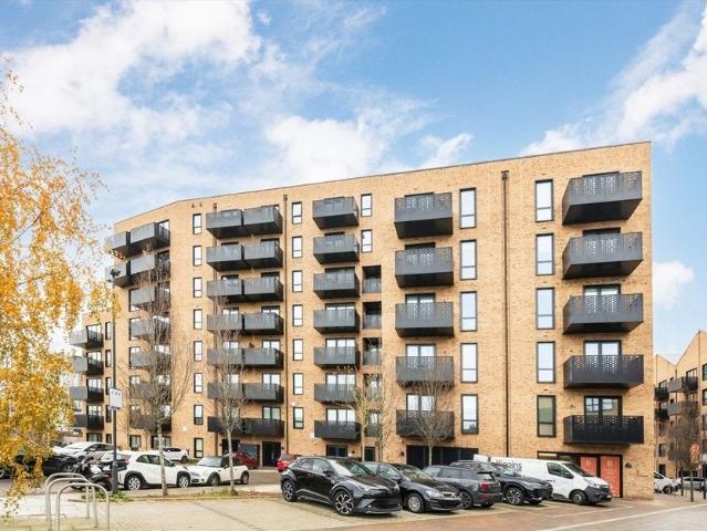 Apartment at Middle Road, Greater London