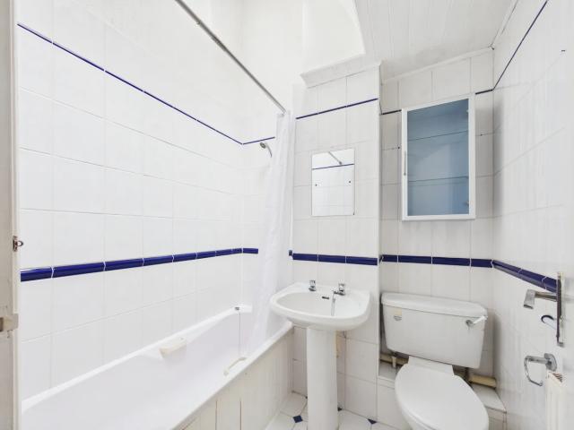 Apartment at Middle Way, South Oxfordshire