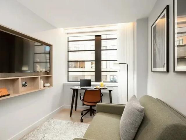 Apartment at Middlesex Street, City of London