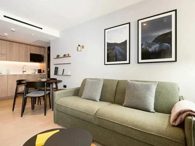 Apartment at Middlesex Street, City of London