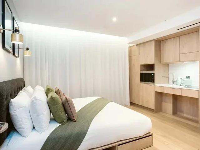 Apartment at Middlesex Street, City of London