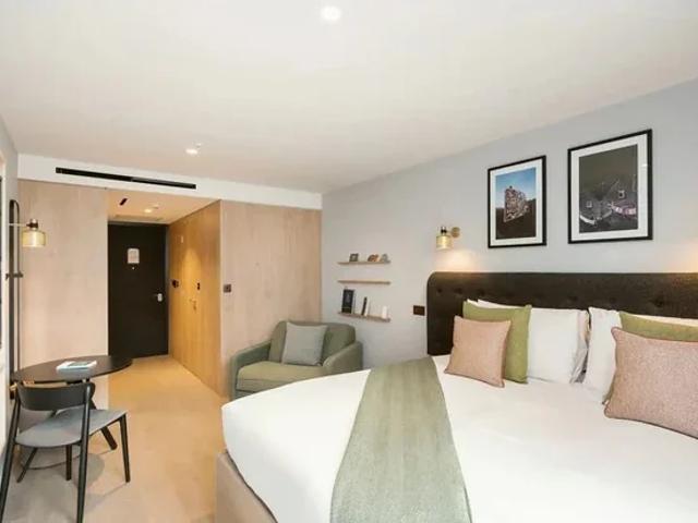 Apartment at Middlesex Street, City of London