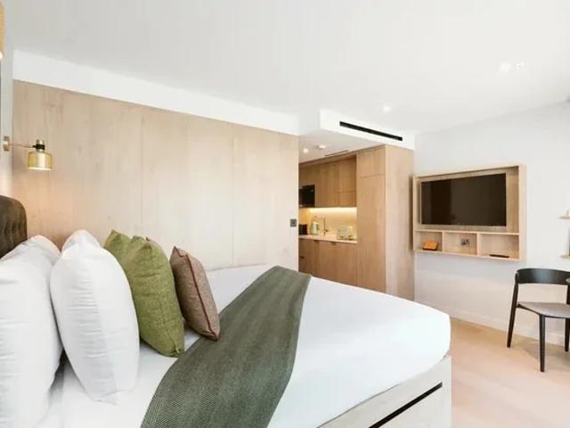 Apartment at Middlesex Street, City of London