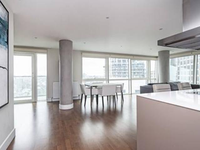 Apartment at Middlesex Street, City of London