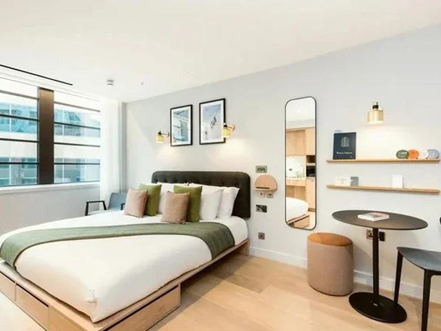 Apartment at Middlesex Street, City of London