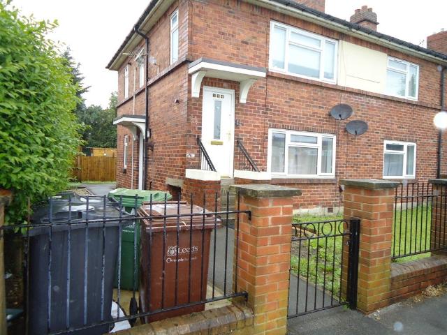 Apartment at Middleton Park Avenue, Leeds