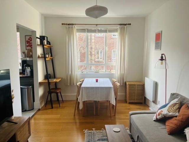 Apartment at Middleton Road, Greater London