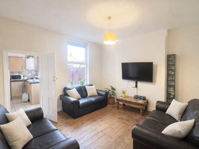 Apartment at Midland Avenue, Nottingham