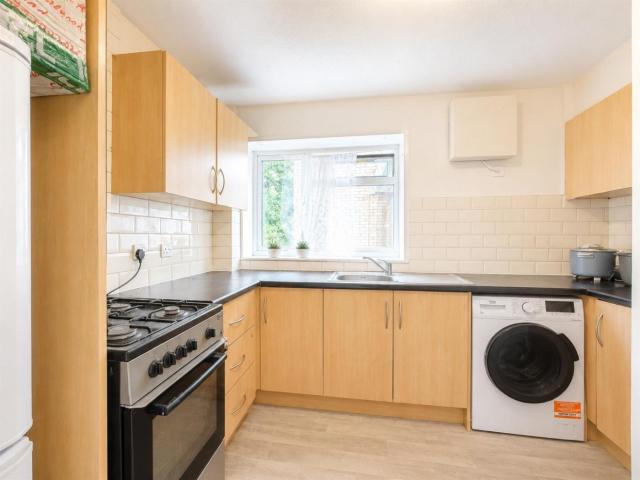 Apartment at Midsummer Avenue, Greater London
