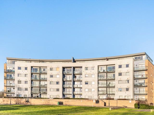 Apartment at Miles Close, Greater London