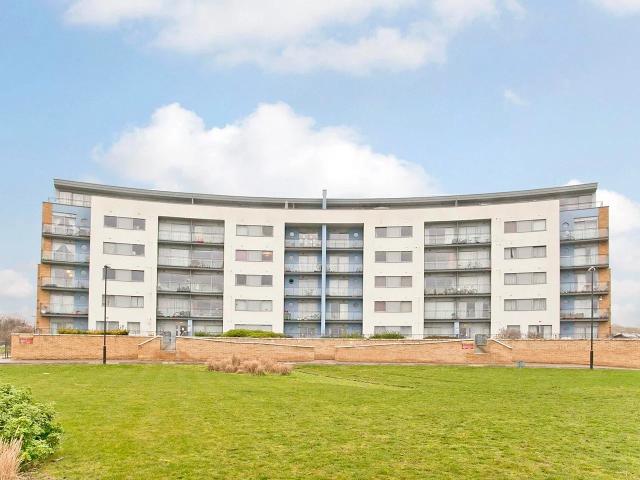 Apartment at Miles Close, Greater London