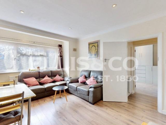 Apartment at Milford Gardens, Greater London