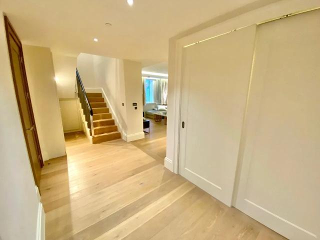 Apartment at Milford Lane, City of Westminster
