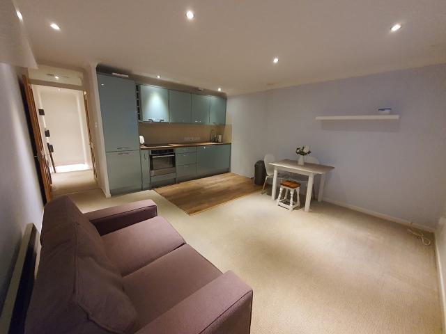 Apartment at Milford Mews, Greater London