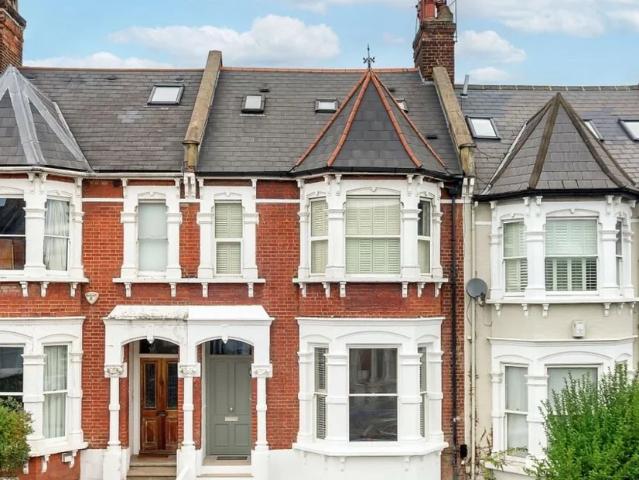 Apartment at Mill Lane, Greater London