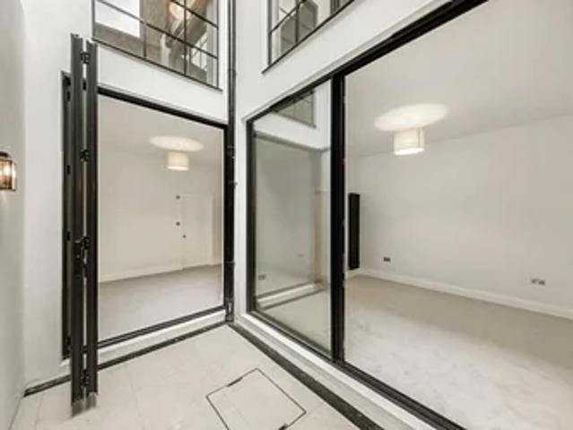 Apartment at Mill Lane, Greater London